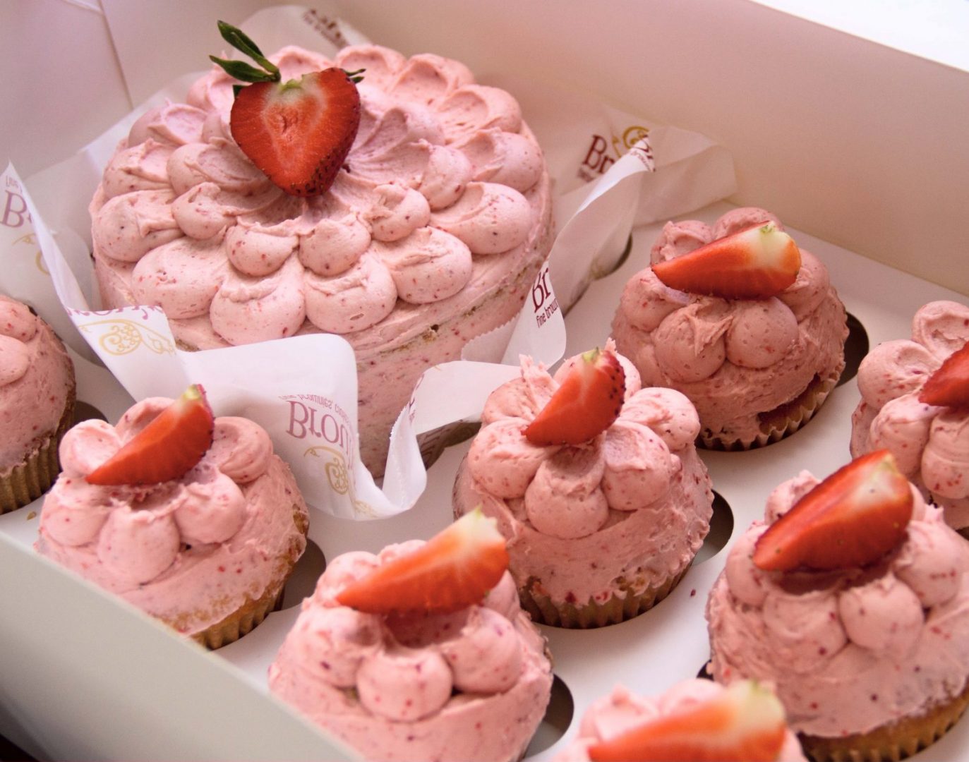 EVENT CATERING - Broune Desserts